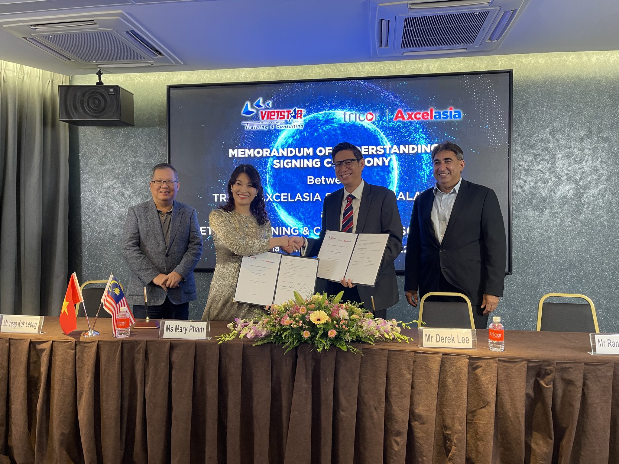 Vietstar and Tricor Axcelasia Group signed MoU » VIETSTAR INSTITUTE OF ...